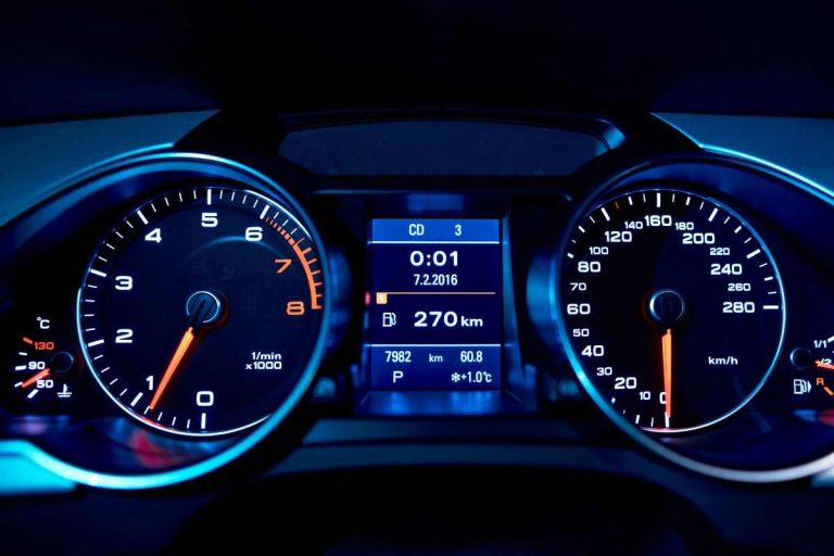 Lo hai sempre visto sul cruscotto dell’ Auto: fai attenzione, questo ...