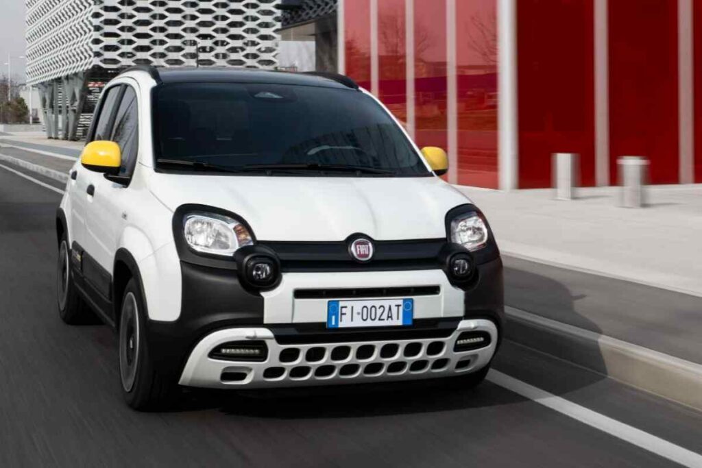 Fiat Panda, crolla il prezzo in attesa del nuovo modello: che occasione ...