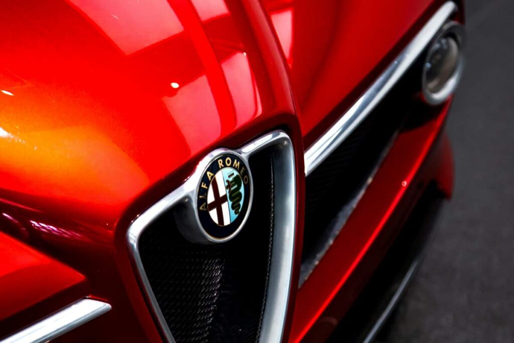 Alfa Romeo torna con un mix tra una Golf e una Giulia: sul web spopola ...